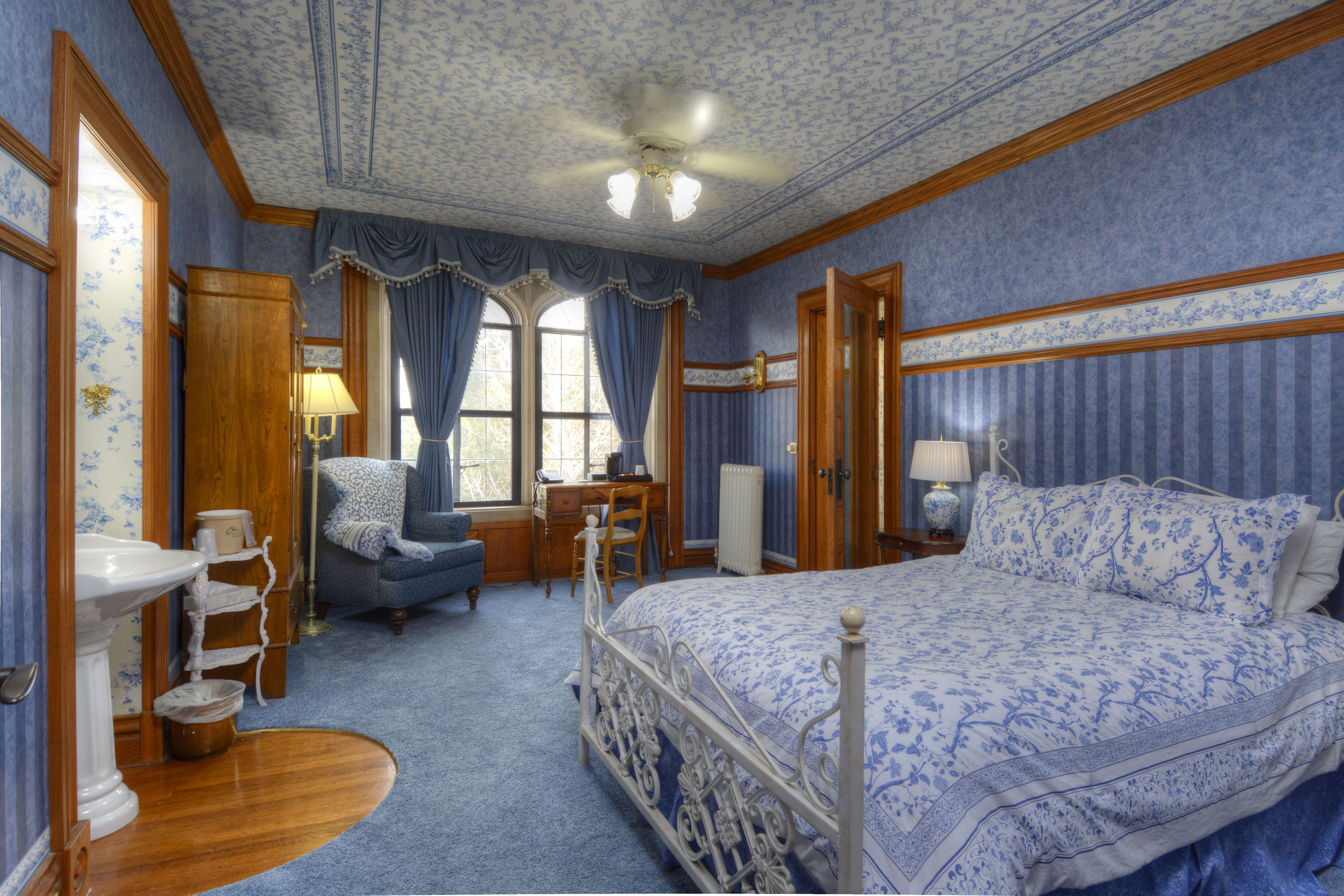 Glen Eyrie- Overnight Lodging